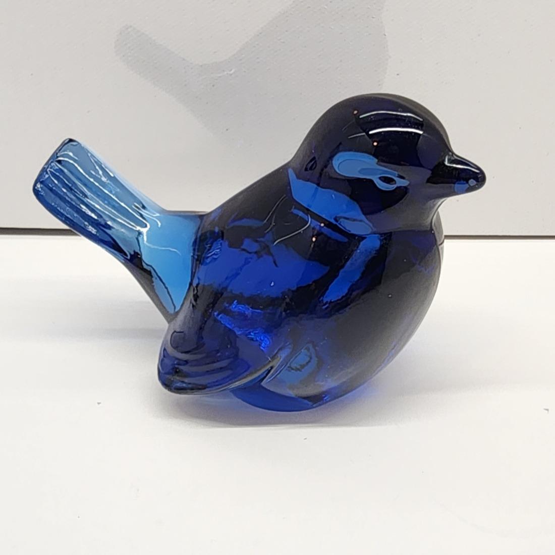 Fenton Cobalt Blue Art Glass Sparrow Bird Figurine Original Sticker