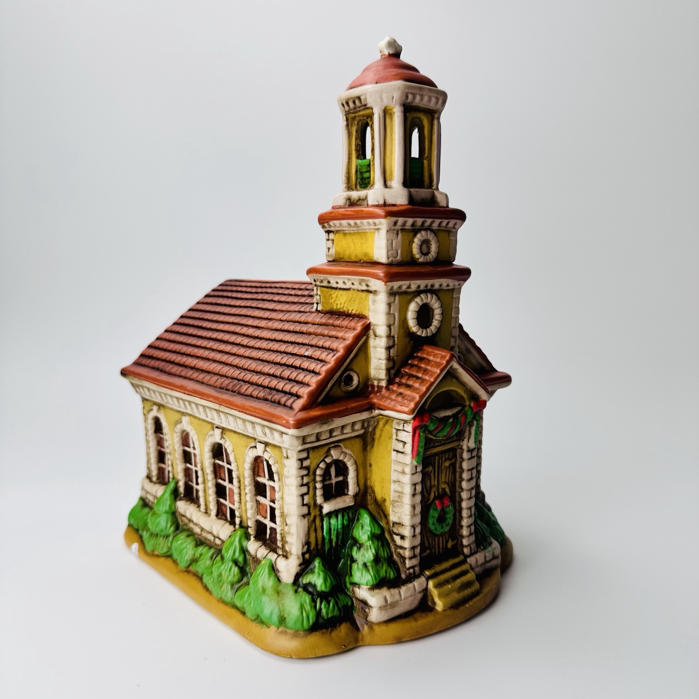 Vintage 1986 Lefton Porcelain Christmas Church Table Light 05895