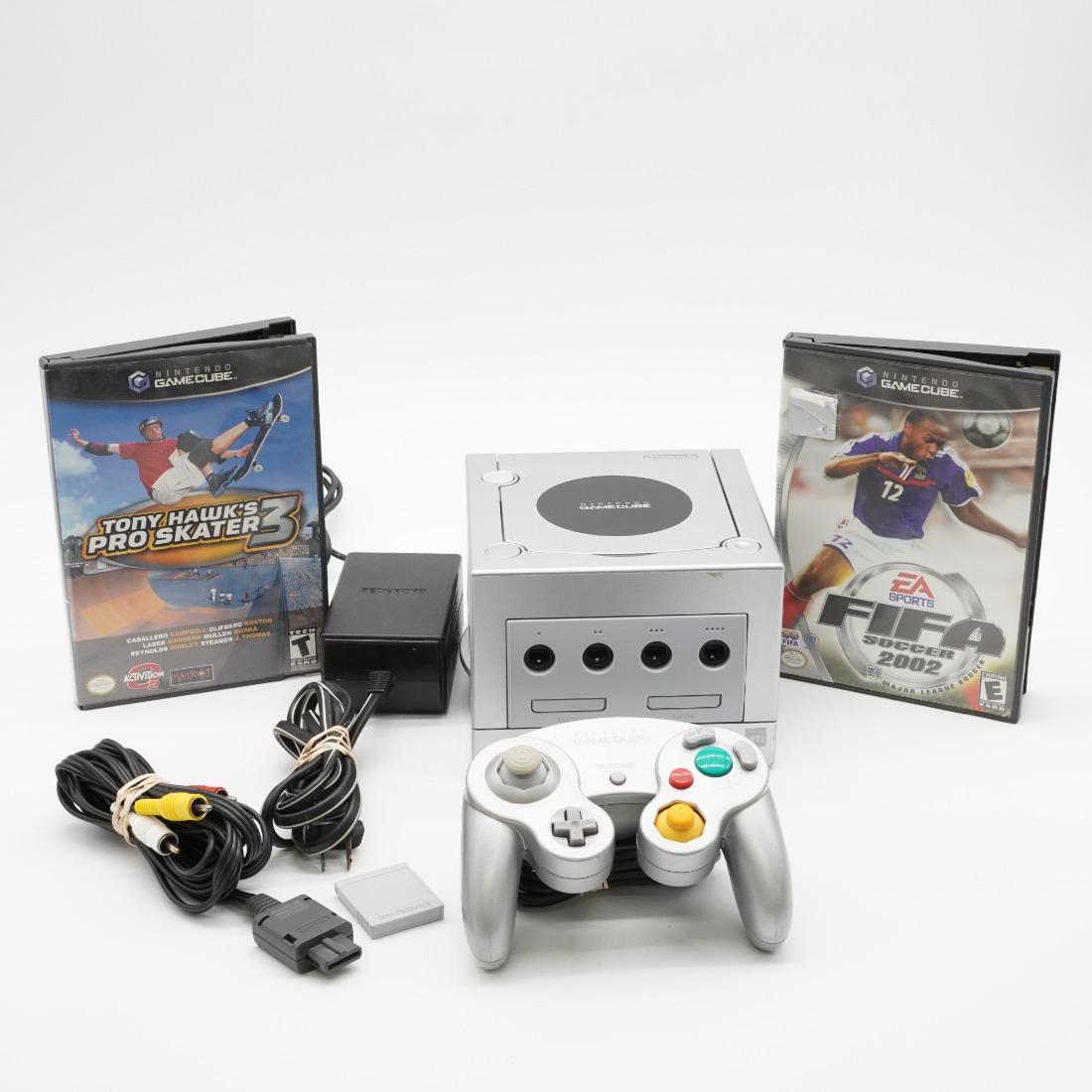 Gamecube Console Bundle 2 Games 1 Controler