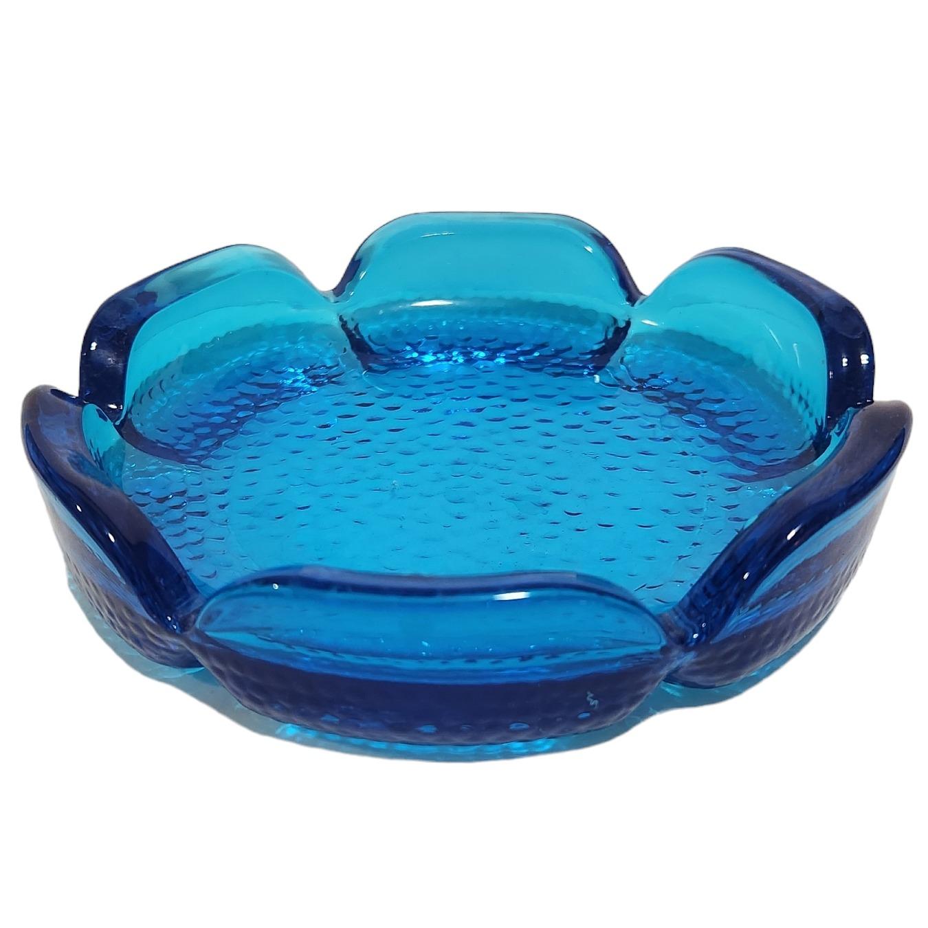 Vintage Mid-Century Blenko Peacock Blue Lotus Pebble Glass Bowl Ashtray
