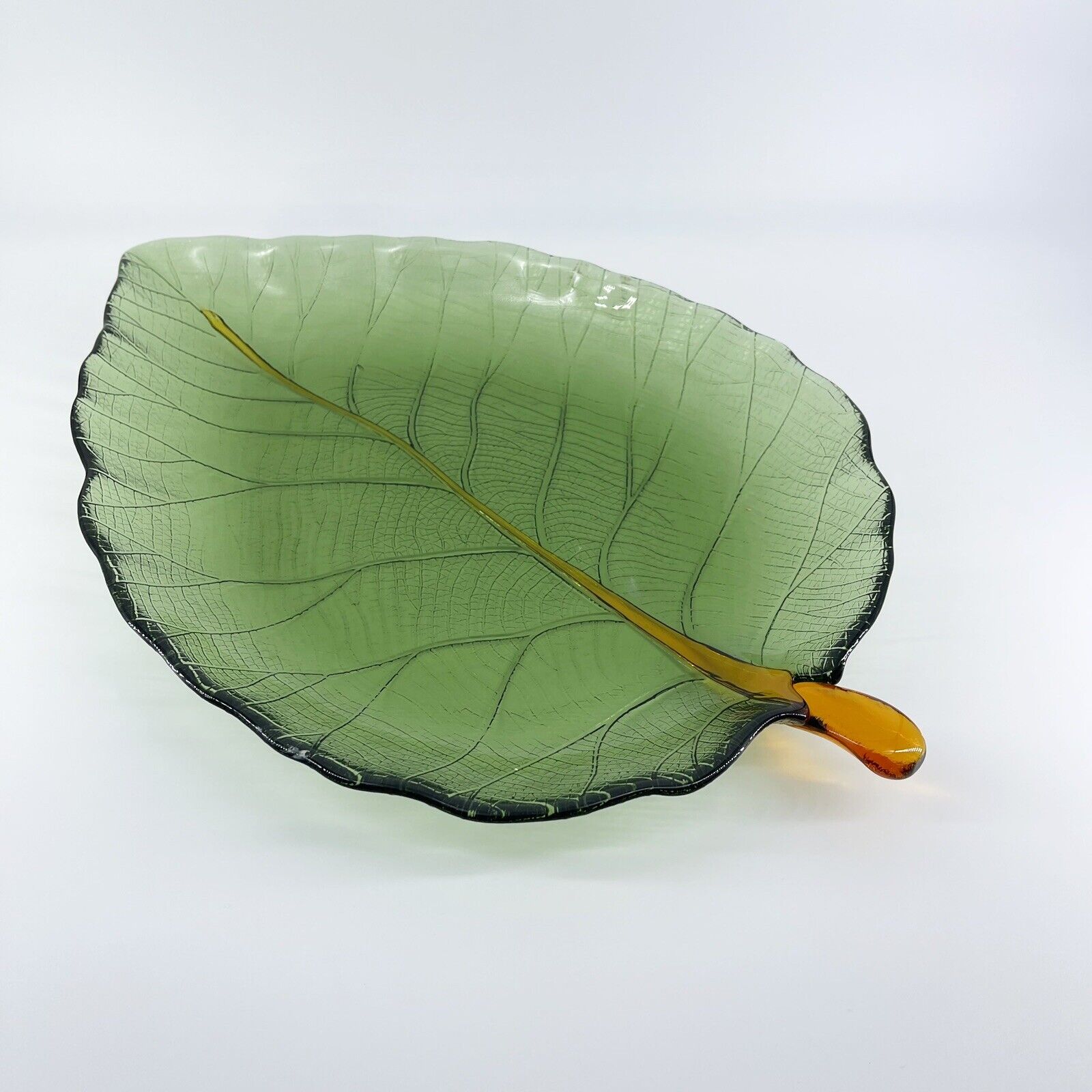 074 LARGE 16.5” DYNASTY GLASS LEAF PLATE OLIVE COLORED SERVING PLATTER ...