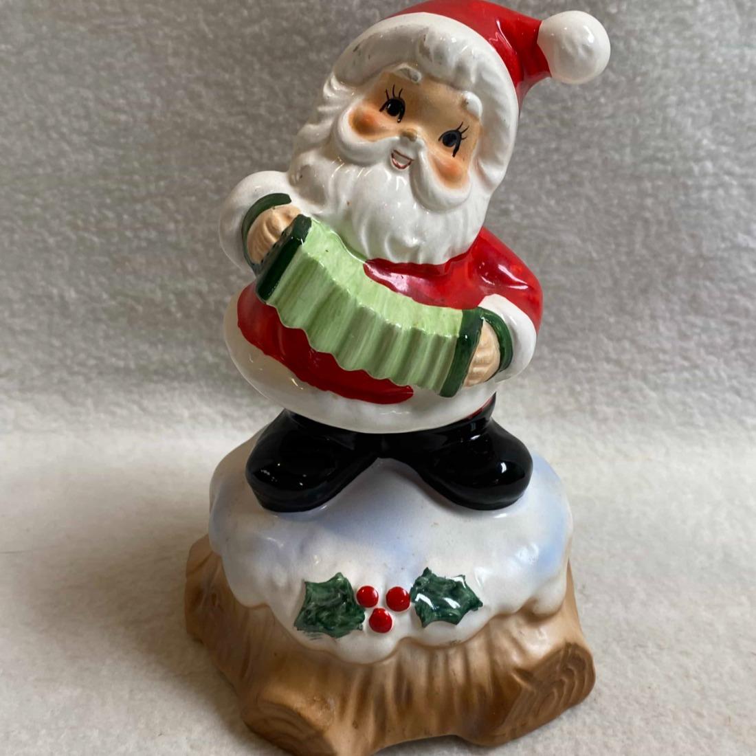 Vintage Musical Santa with Accordion Figurine (V058)