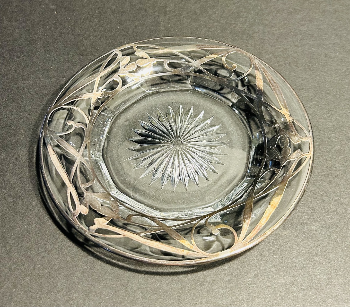 Vintage Clear Glass Plate Silver Overlay in Vining Design Starburst 6.75”
