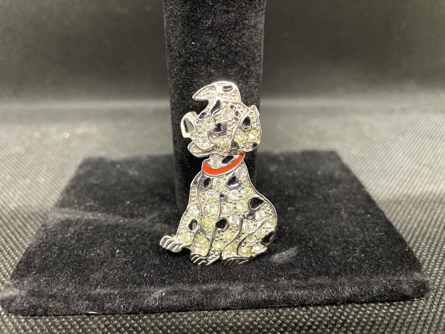 Vintage Disney 101 Dalmatians Silver tone Rhinestone Pin Brooch Puppy Dog Pin Made In Taiwan