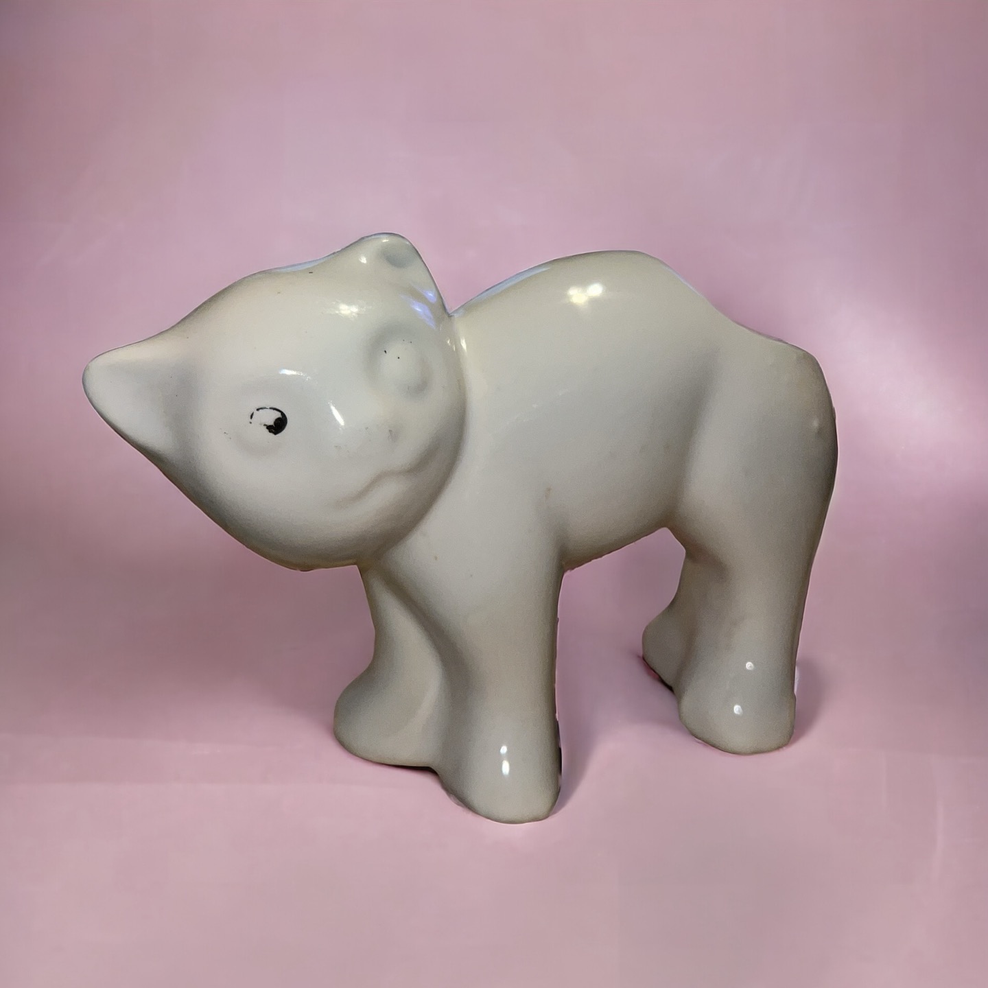 McCoy Pottery Arched Back White Scaredy Cat Planter 4.5” X 3.5” Glossy Glaze