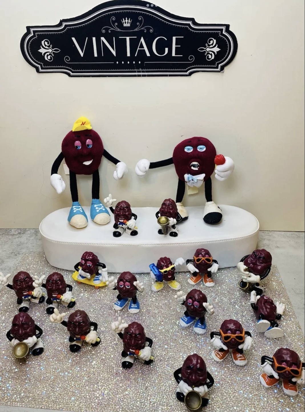 California Raisins 1987’ 17 Mini Figurines 1988’ 2 Applause Bendable ...