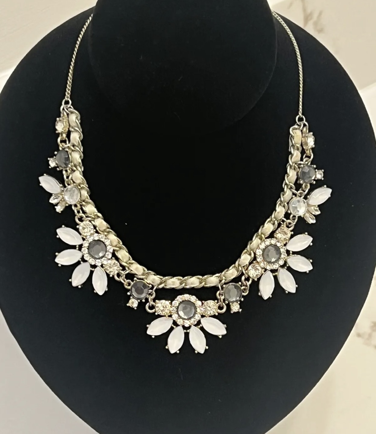 LC LAUREN CONRAD GOLD PLATED WHITE LAVENDER RHINESTONE CHOKER NECKLACE