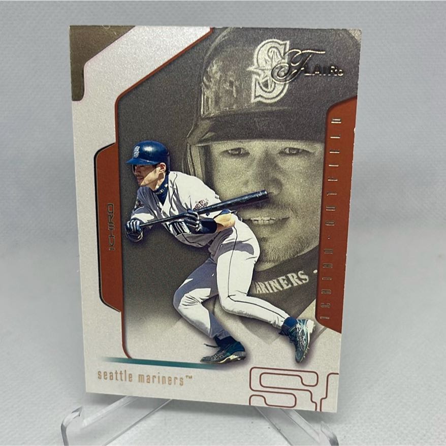 2002 Flair Ichiro Suzuki #81 Seattle Mariners