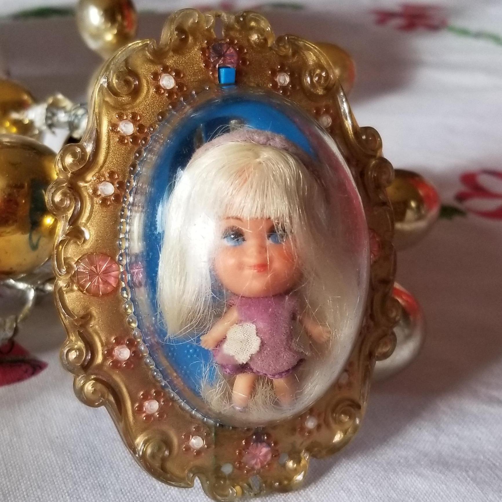 Mattel Lucky Locket Kiddle Lilac - Blue Case