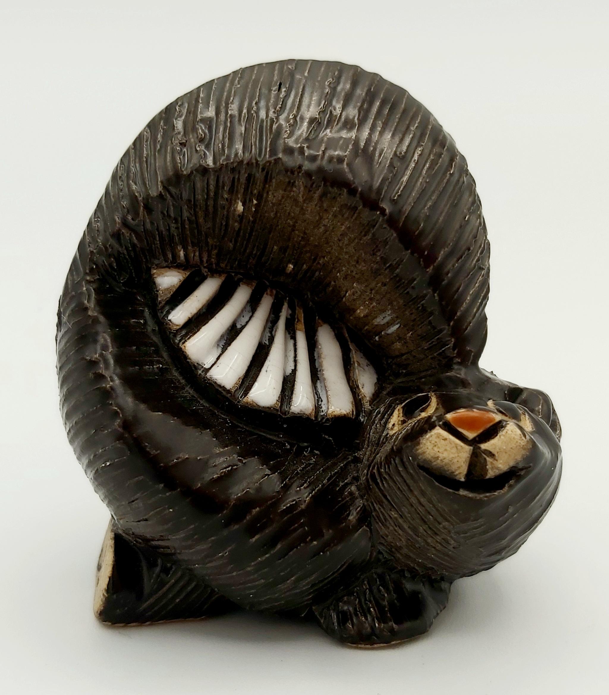 Vintage Artesania Rinconada Skunk Figurine Retired #82 Hand Carved