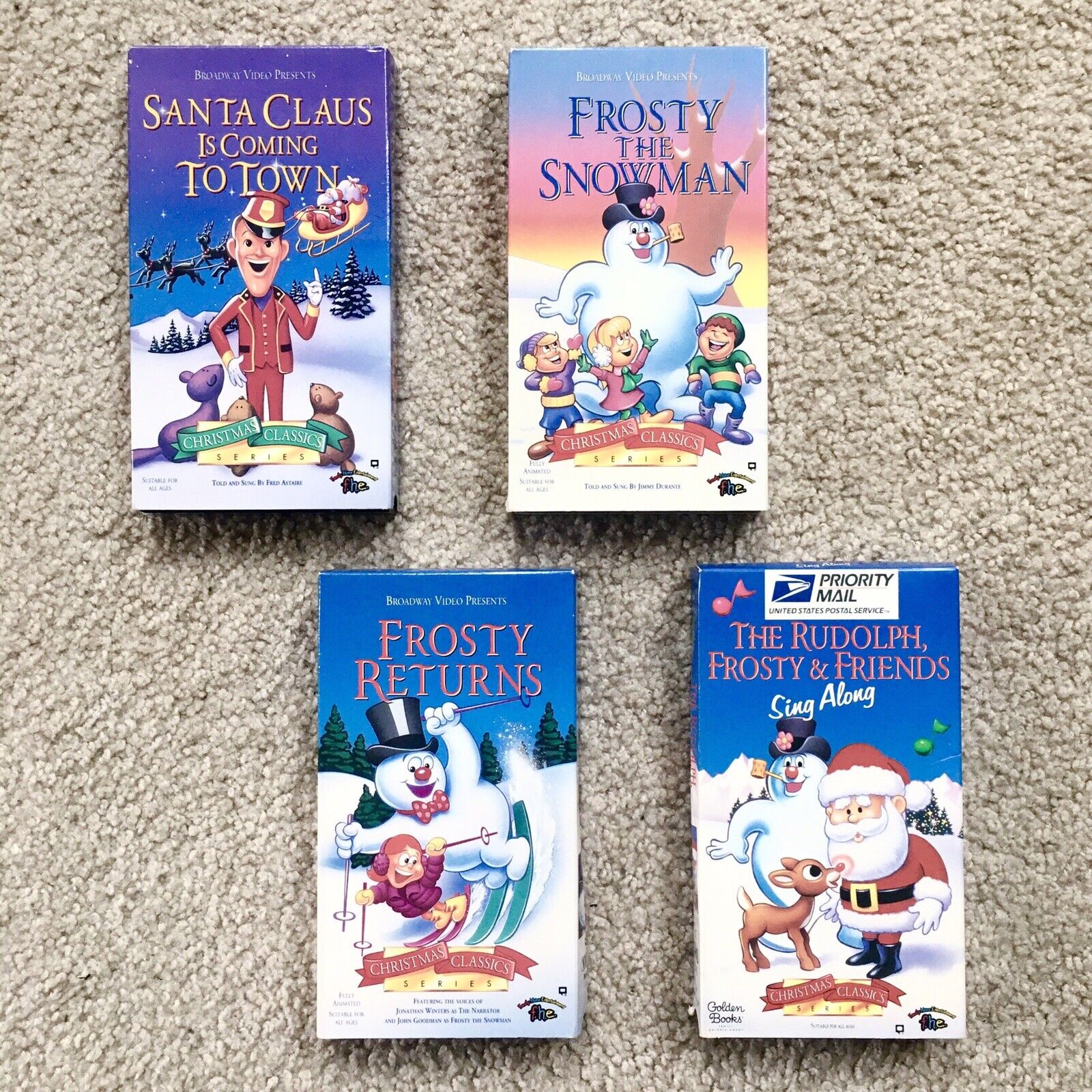 4 Christmas VHS Tapes - FROSTY THE SNOWMAN, SANTA CLAUSE IS COMING TO ...