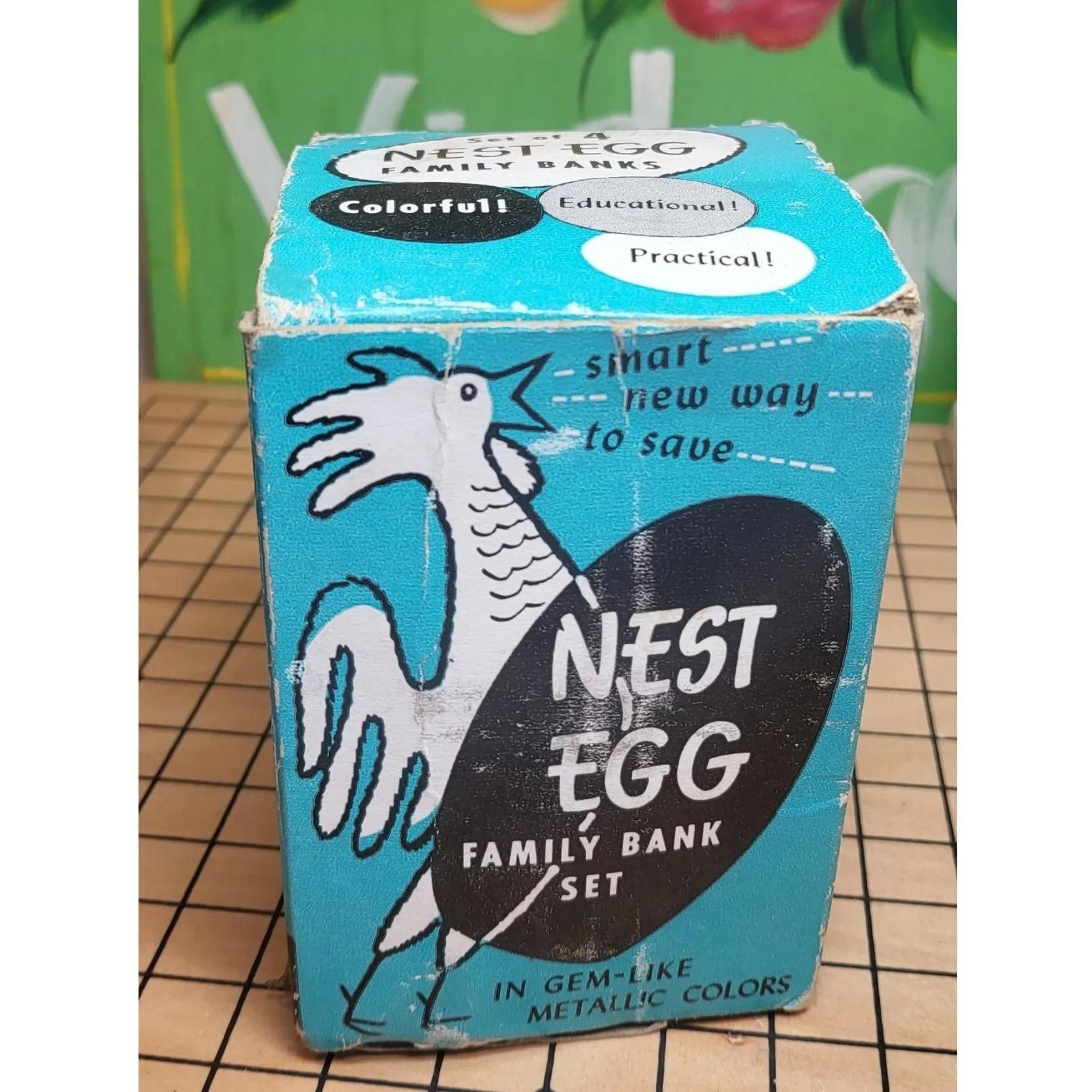Vintage Nest Egg Family Nesting Banks Set Of 4