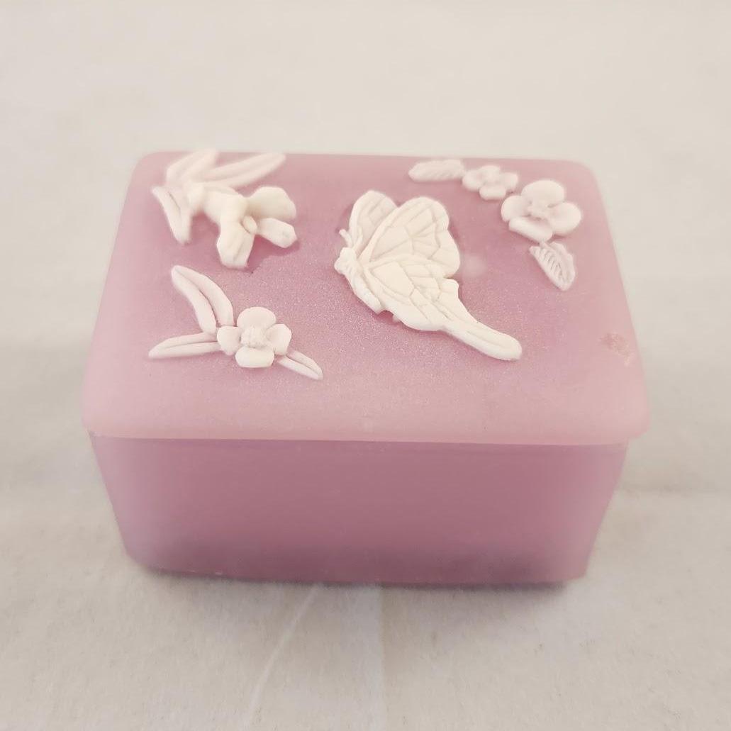 Vintage Design Gifts Pink Incolay Soapstone Trinket Box Floral Butterfly
