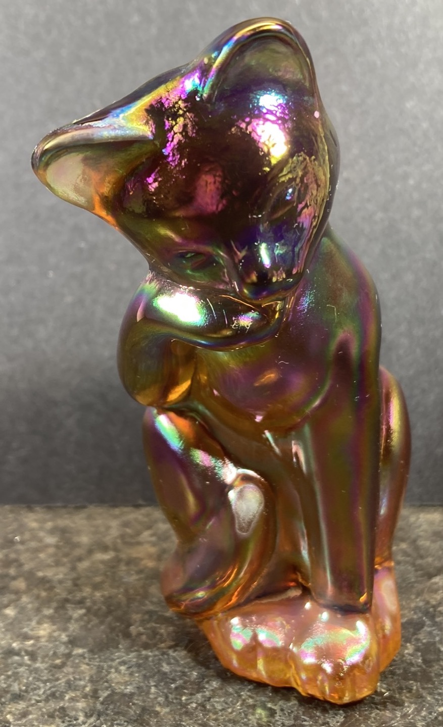 Fenton Amber Autumn Gold Iridescent Carnival Grooming Cat