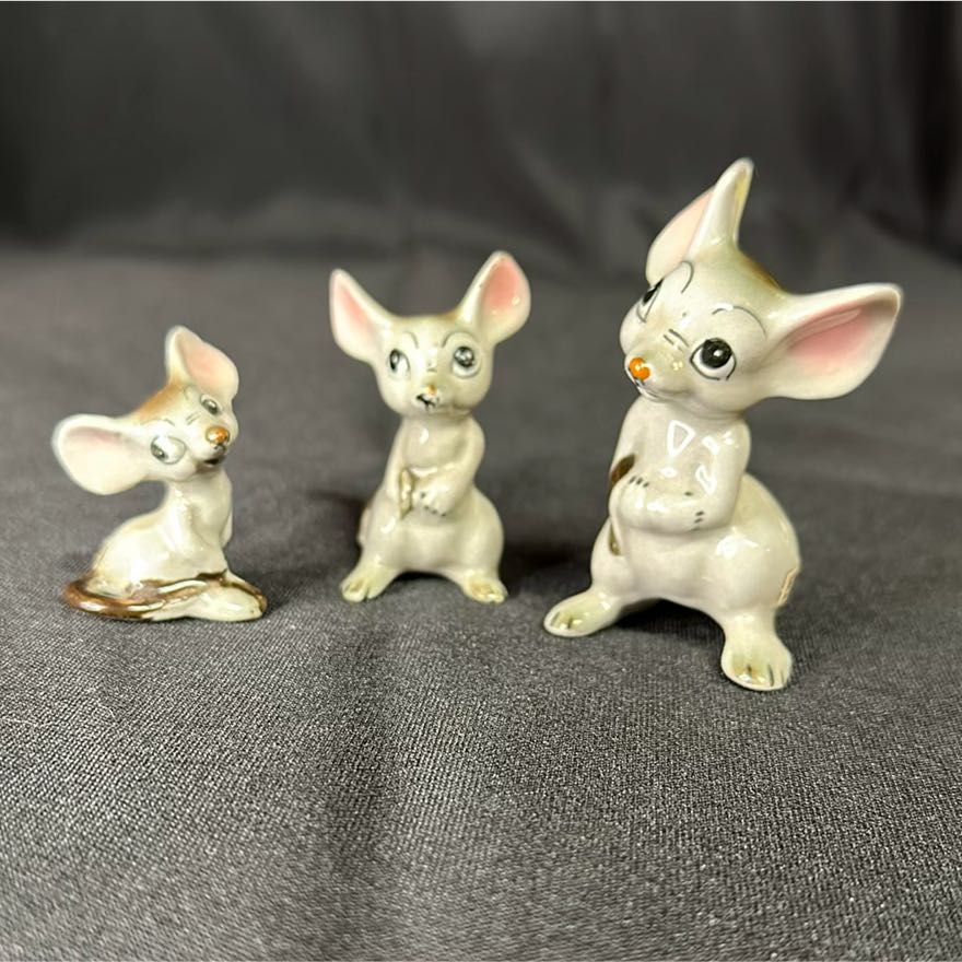 Family Of Three Mice Japan