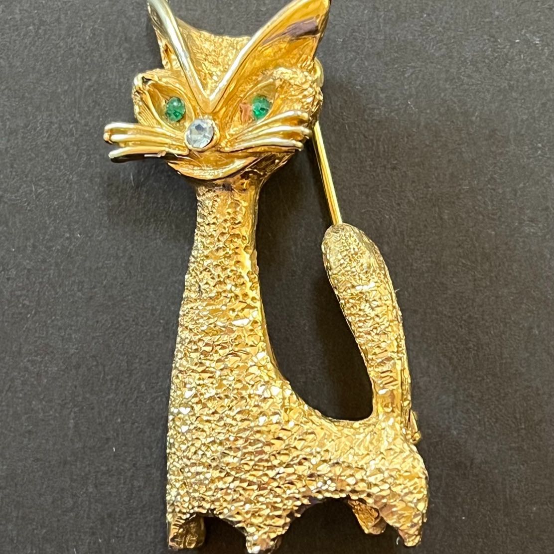 Vintage Cat Brooch Pin Jeweled Eyes And Nose