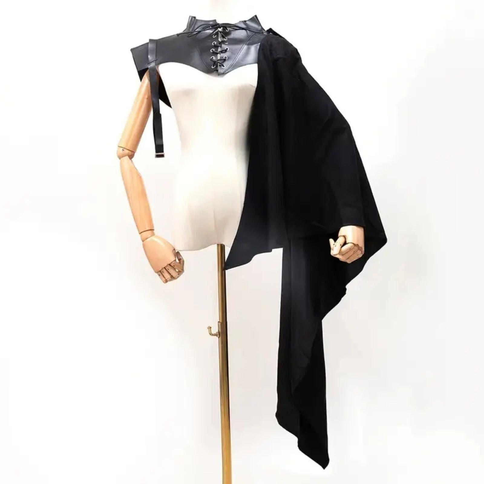 Medieval Black Cape Armor Party Dress Costume And Accessories