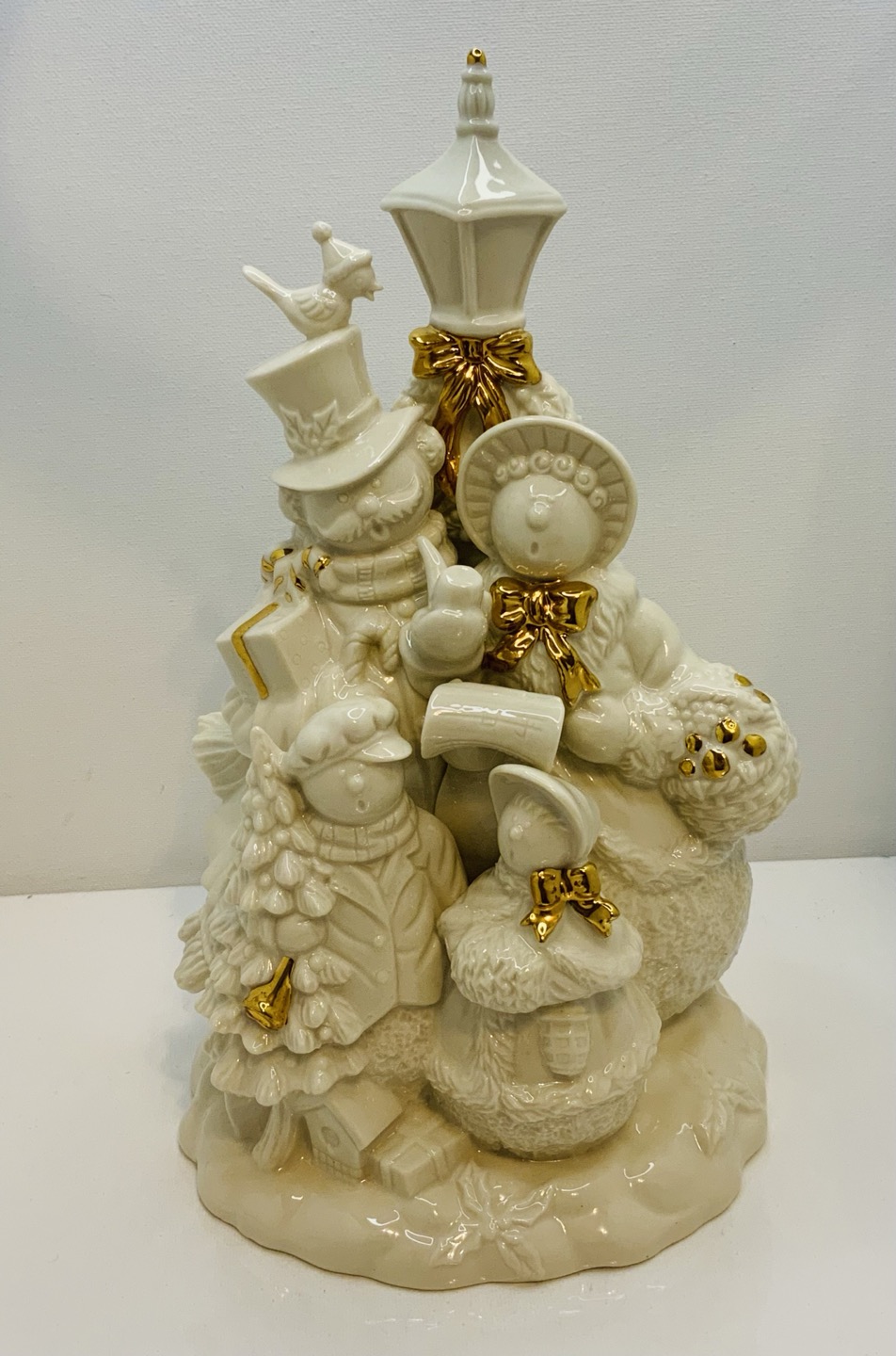 Snowman Family Caroling Ceramic Christmas Statue Madison Avenue Unmarked