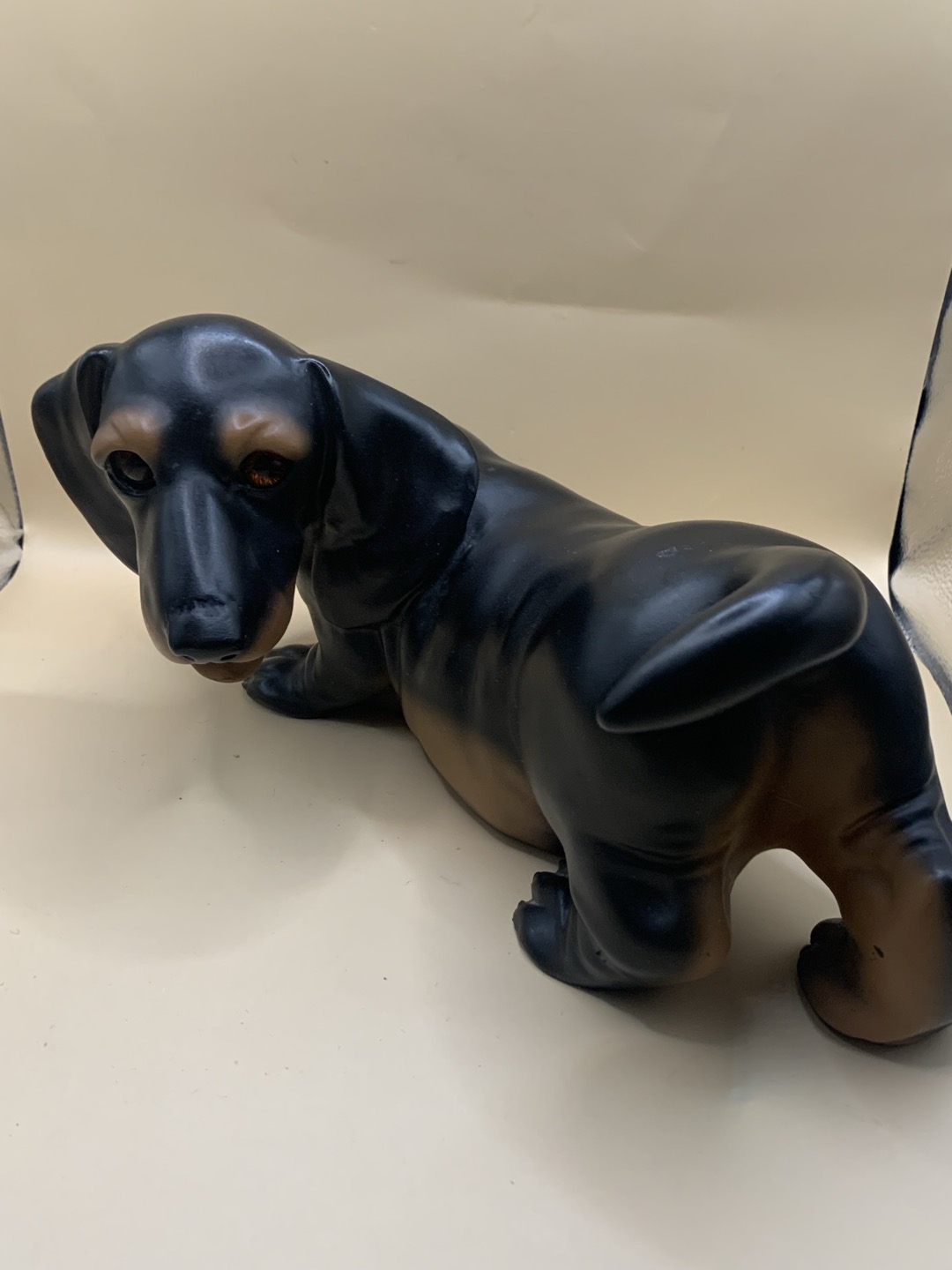 Universal Statuary Company Dachshund Weiner Puppy Dog 1983