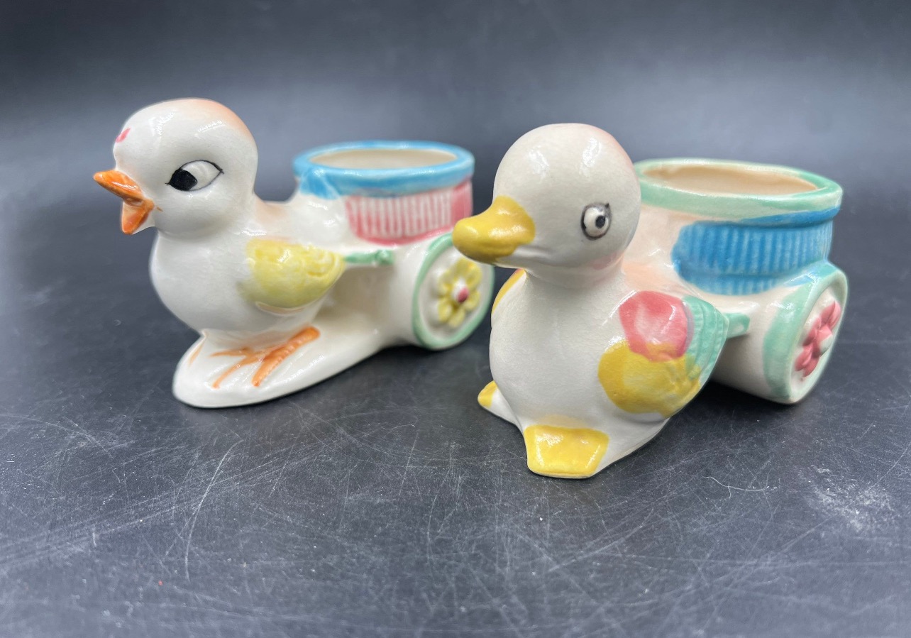 Vintage 1940s / 1950s Duck and Chick Planters Pulling Carts Springtime ...